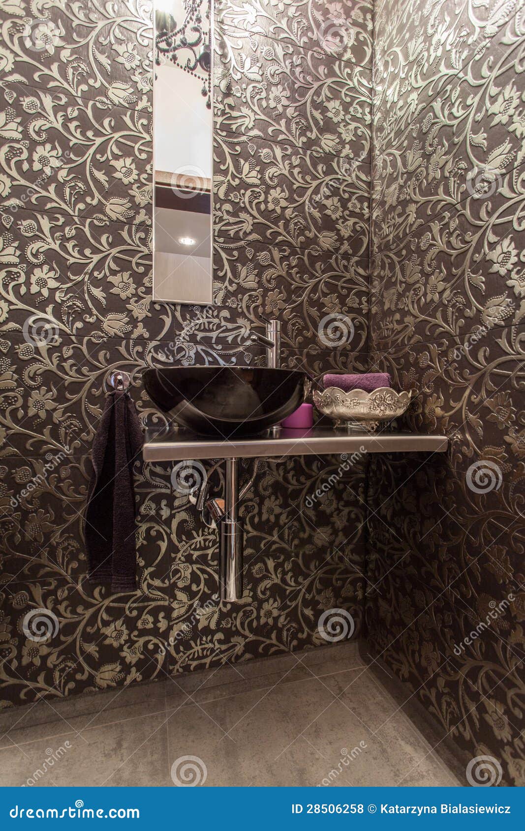 Ruby House - Elegant Bathroom Stock Photo - Image of interior, original ...