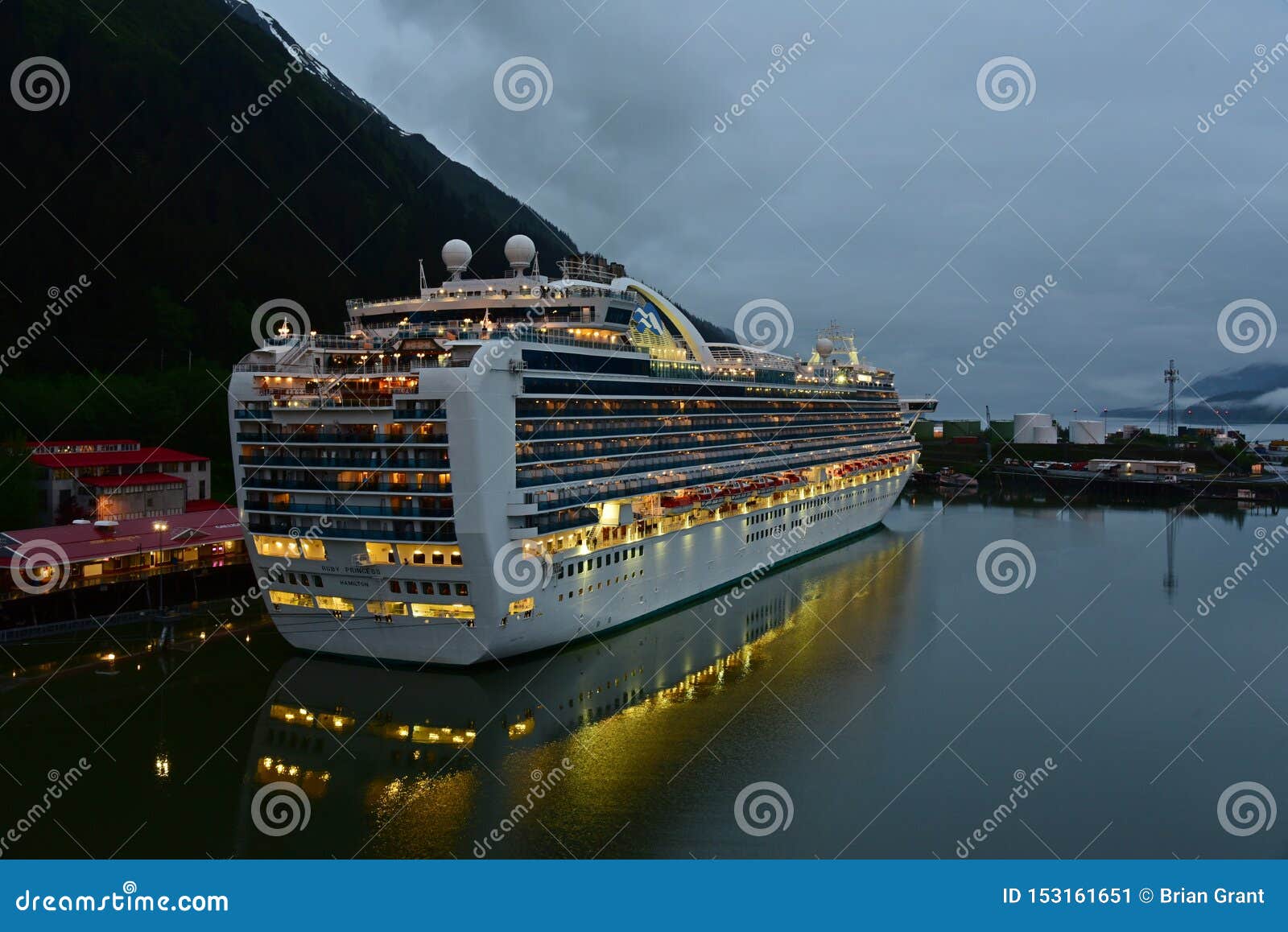 Ruby Princess in Juneau Alaska Editorial Photo - Image of luxury ...
