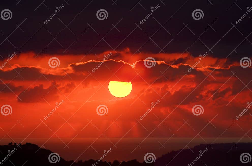 Ruby Sunset Over Ocean ~ Sun Beams Stock Image - Image of coast, fall ...