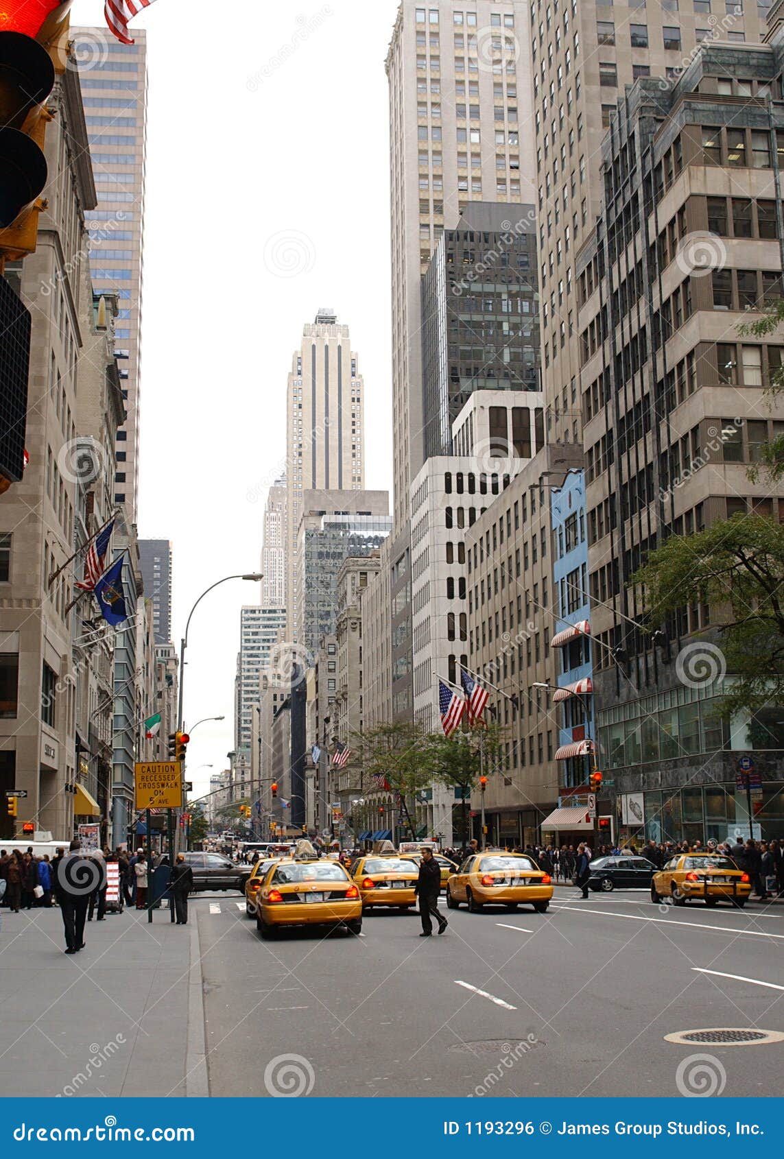 Rue de New York City photo stock. Image du durée, york - 1193296