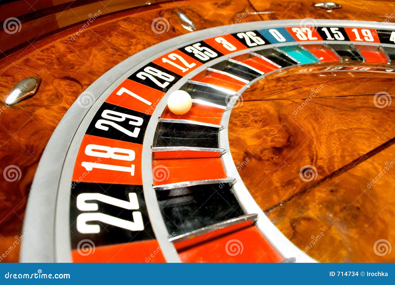 Rueda de ruleta foto de archivo. Imagen de apuestas, afortunado - 714734