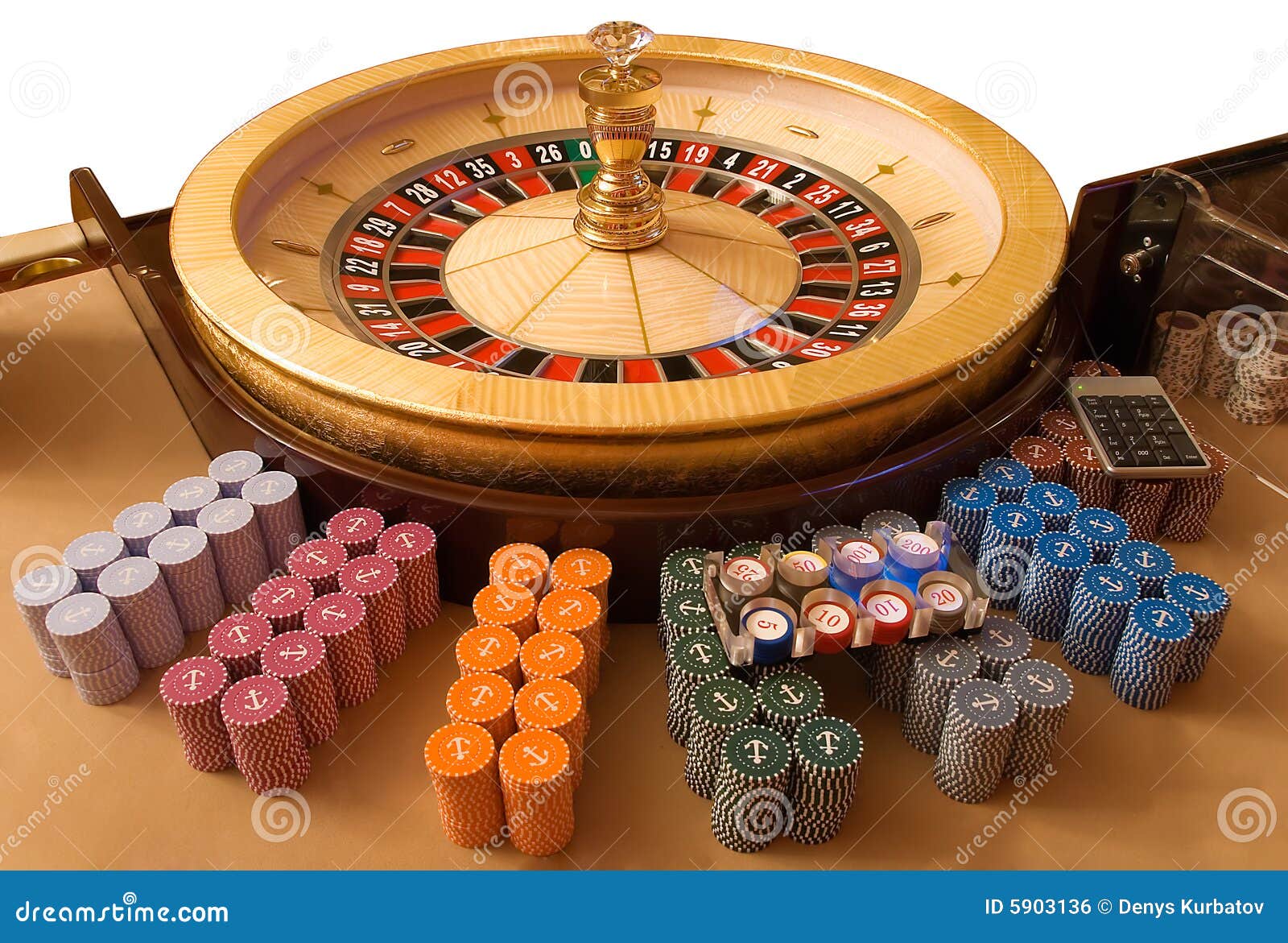 Rueda de ruleta del oro foto de archivo. Imagen de juego - 5903136
