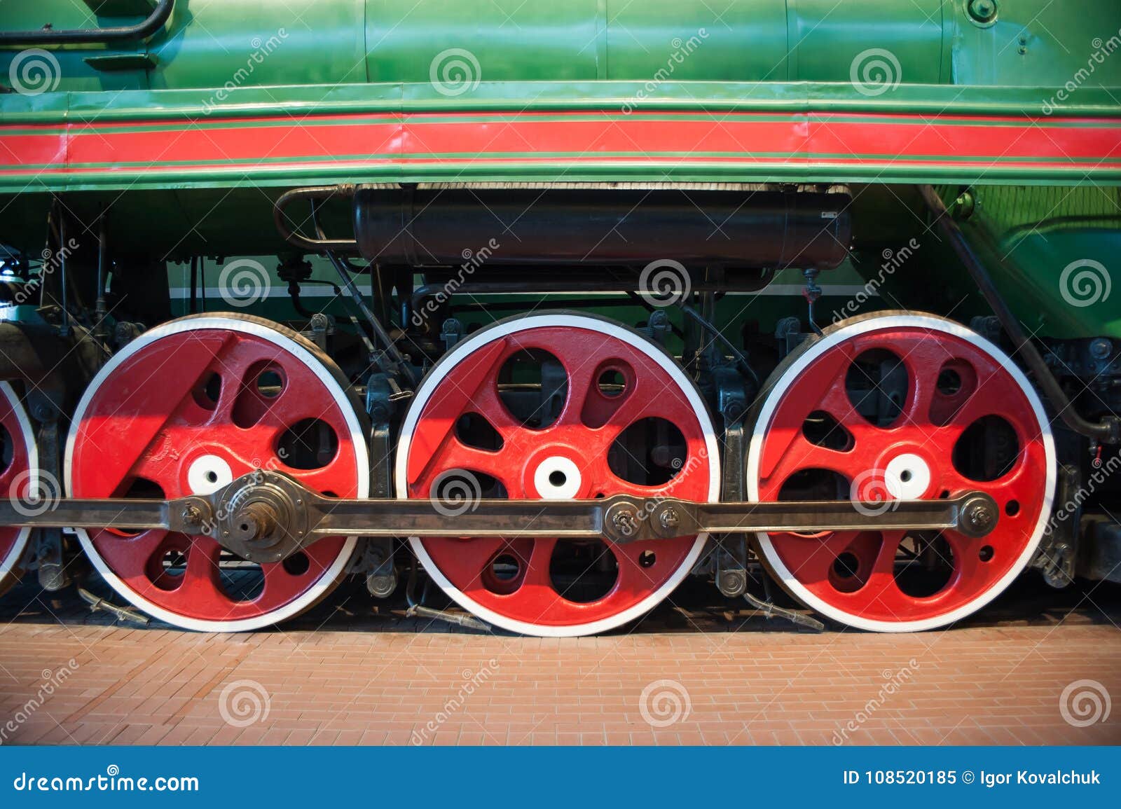 Ruedas De La Locomotora De Vapor Imagen de archivo - Imagen de rojo ...