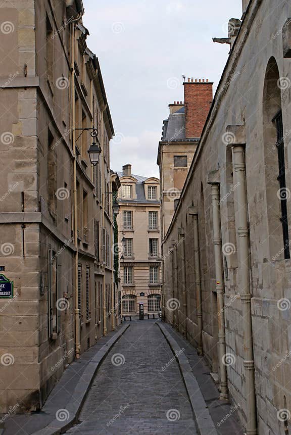Ruelle a paris stock photo. Image of road, building, tight - 11255292