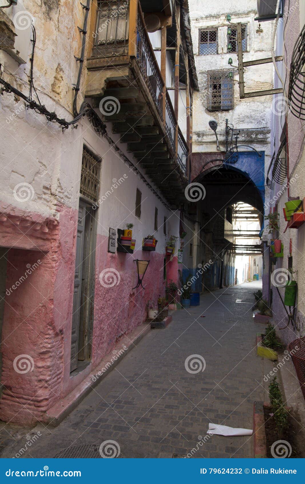 Rues étroites Du Maroc L'afrique Photo stock - Image du étroit, details ...