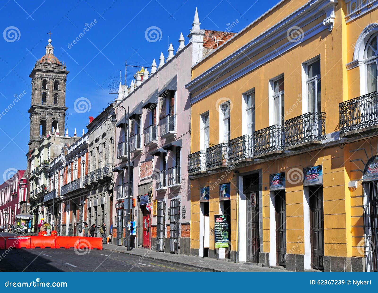 Rues De Ville De Puebla, Mexique Image stock éditorial - Image du ...