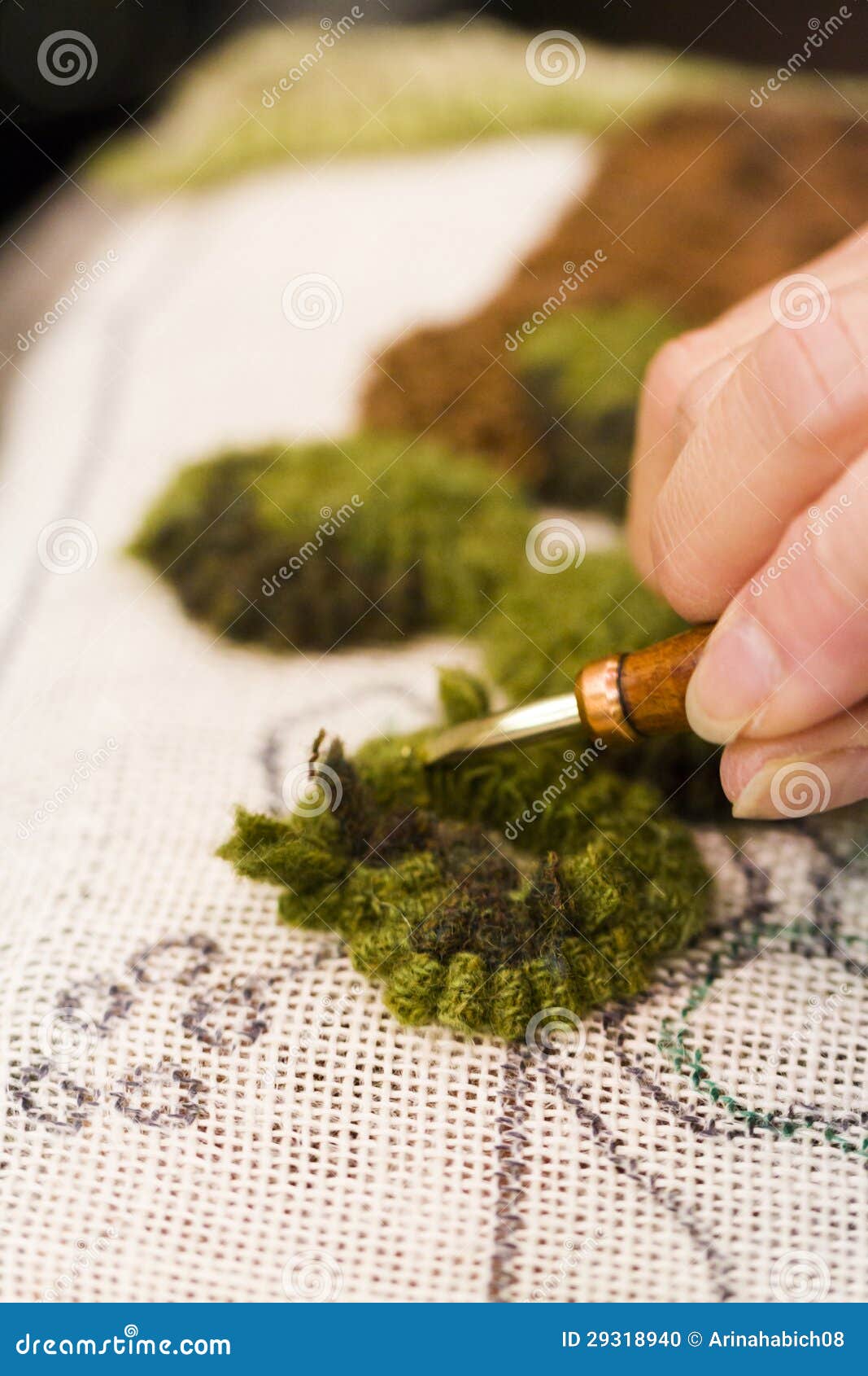 Rug hooking stock photo. Image of hooking, textile, progress - 29318940