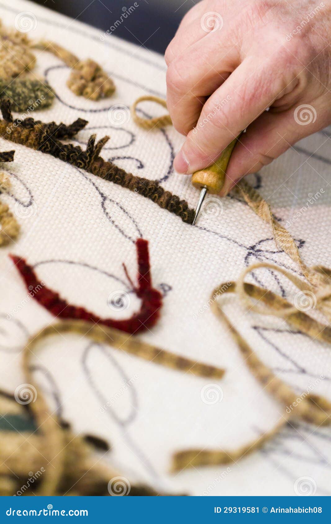 Rug hooking stock image. Image of expertise, knott, work - 29319581