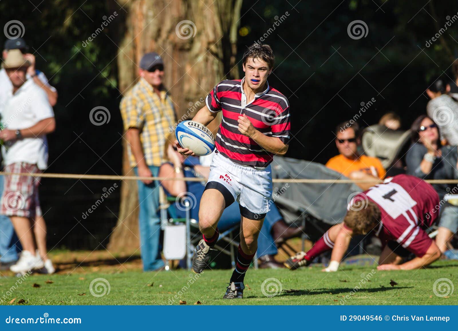 Rugby Action Player Scores editorial photo. Image of ball - 29049546