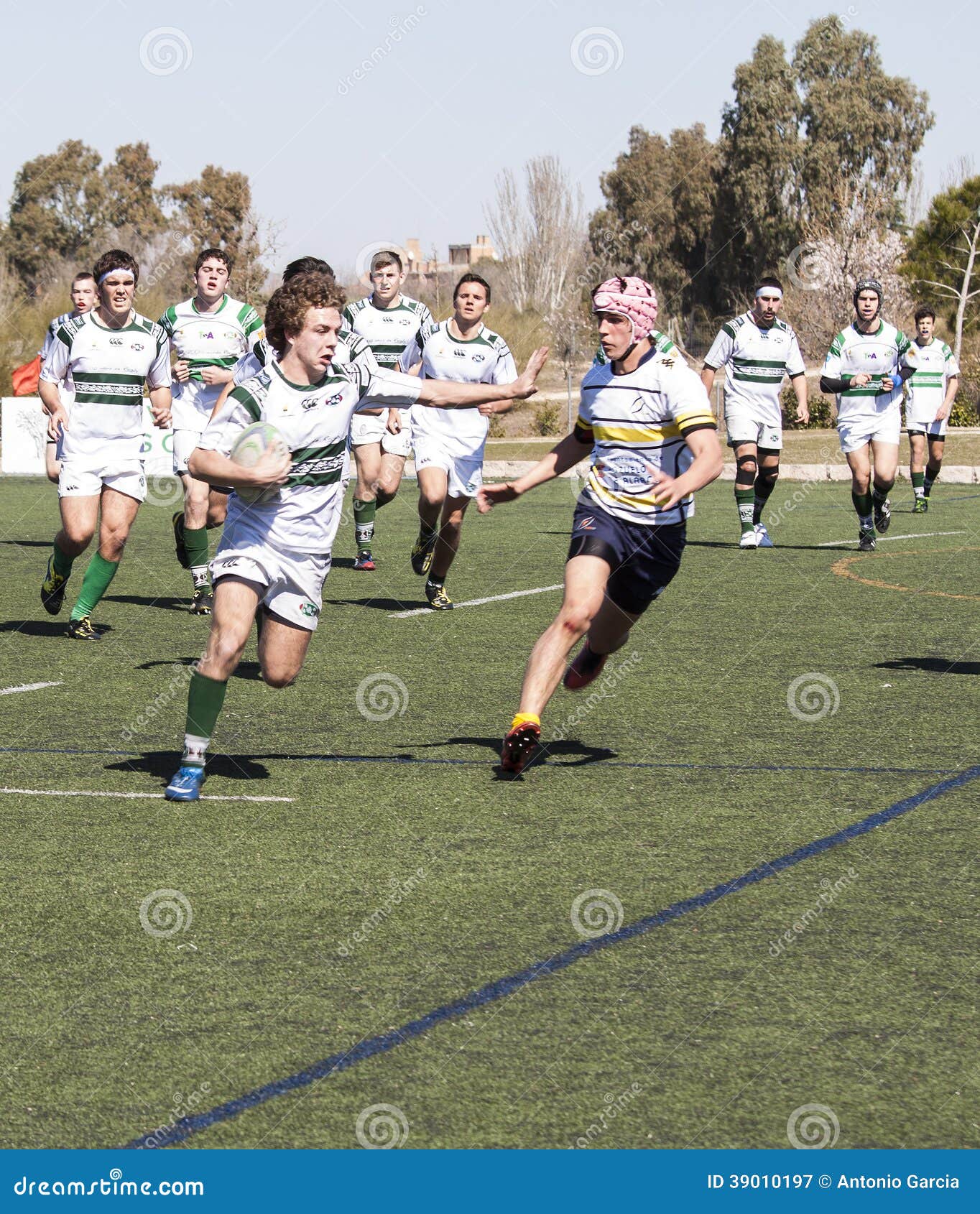 Rugby junior players editorial photography. Image of rugby - 39010197