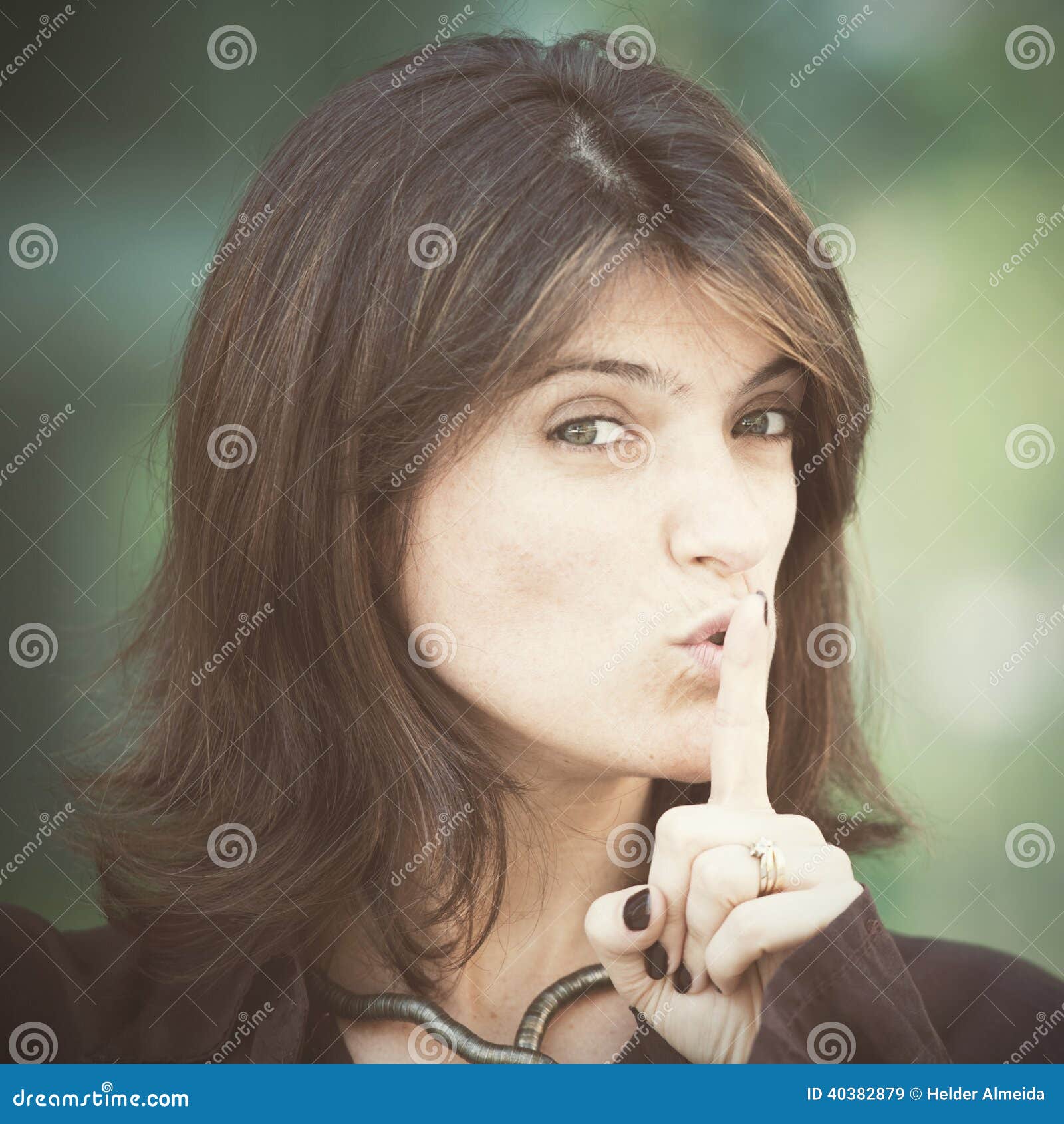 Ruhe bitte stockbild. Bild von gestikulieren, ruhe, geschäftsleute ...