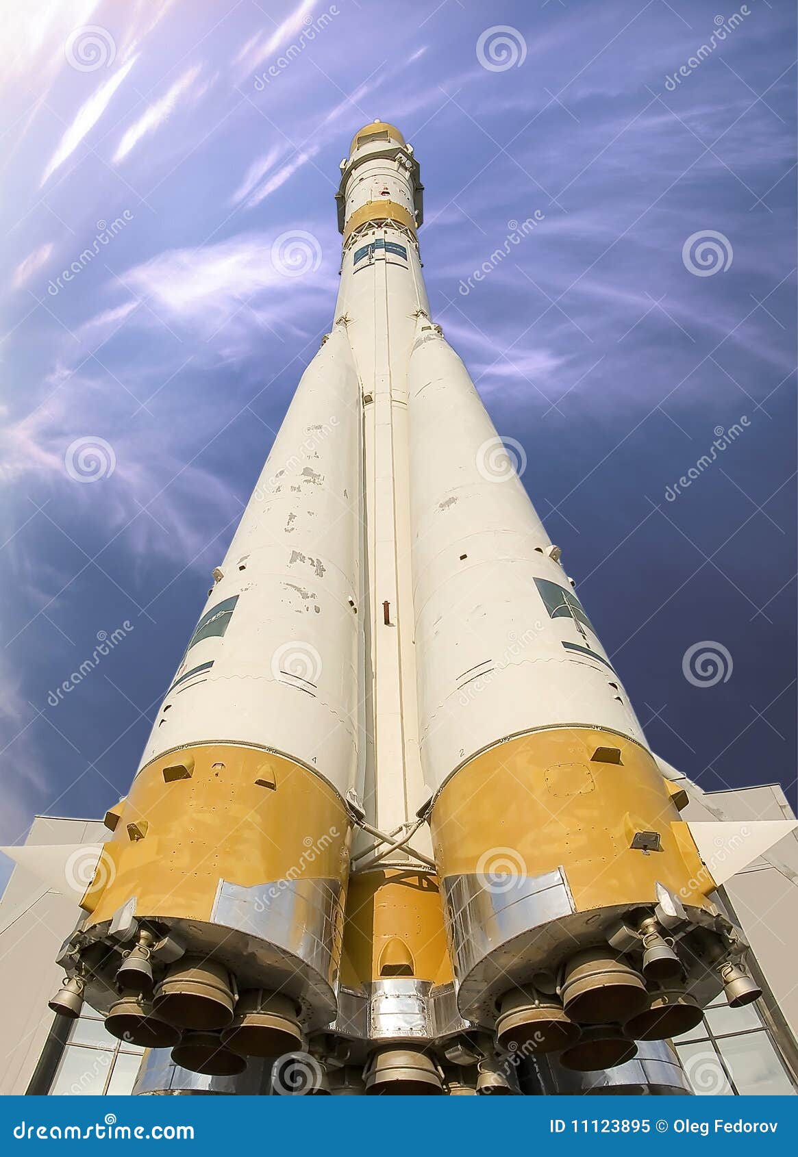 Ruimte raket. stock afbeelding. Image of metaal, technologie - 11123895