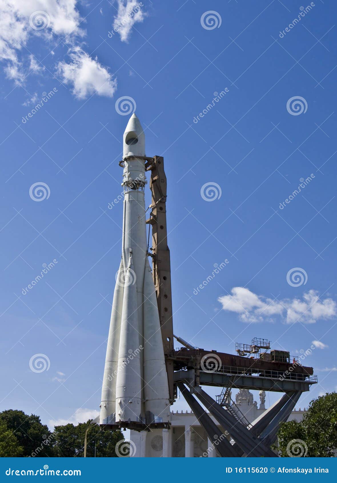 Ruimte raket stock foto. Image of vervoer, raket, ruimte - 16115620