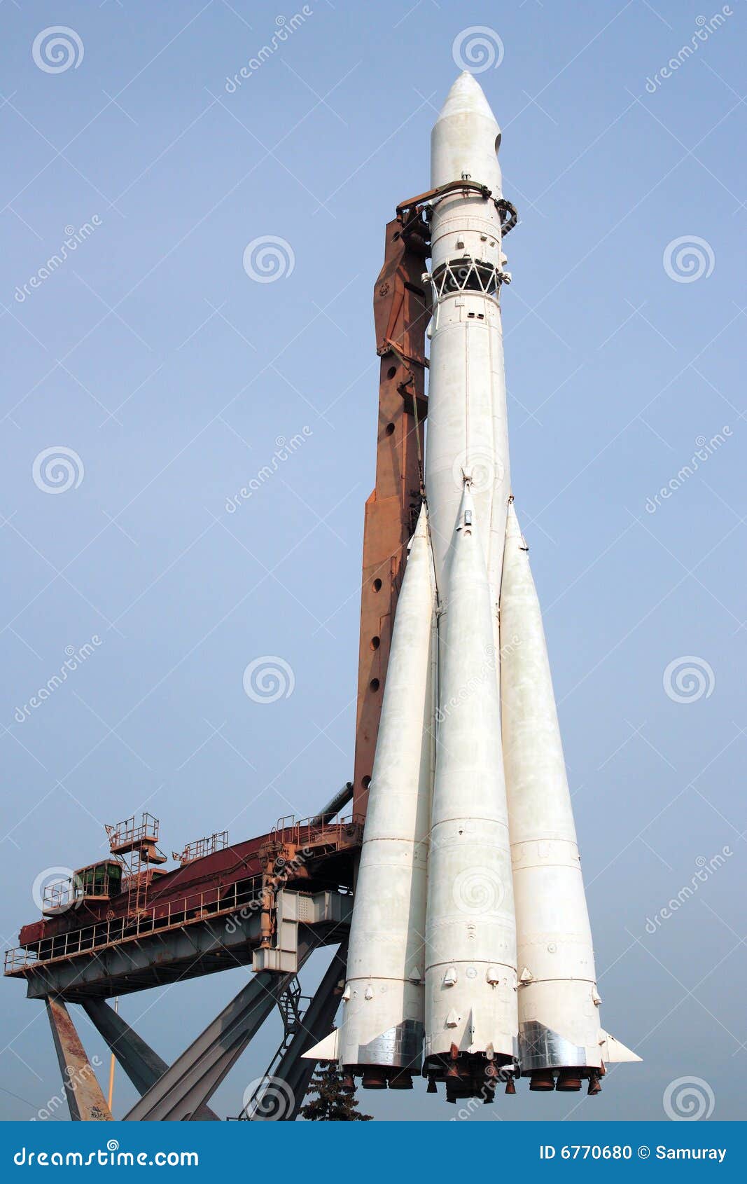 Ruimte raket stock foto. Image of ballistisch, sovjet - 6770680