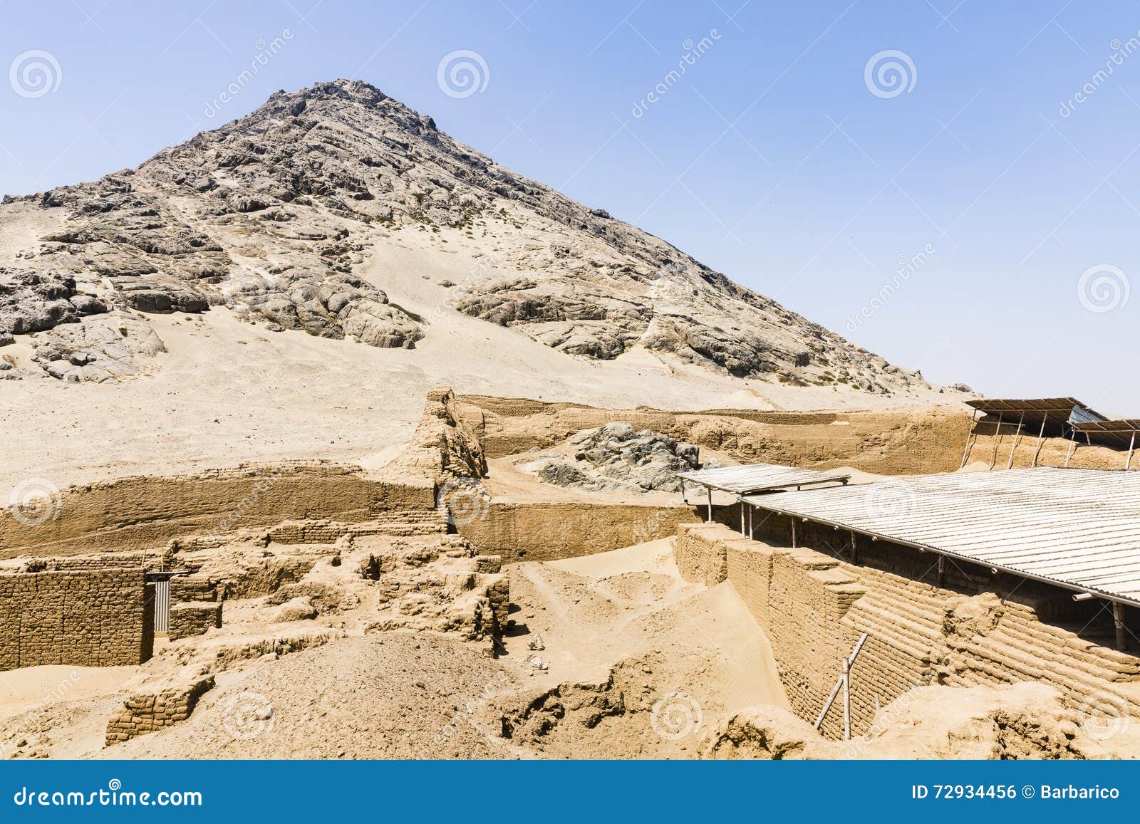A ruin of a Moche temple stock photo. Image of south - 72934456