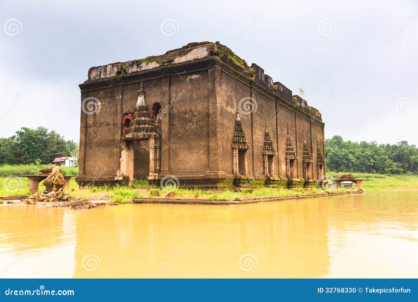 Ruin temple under water stock photo. Image of sangklaburi - 32768330