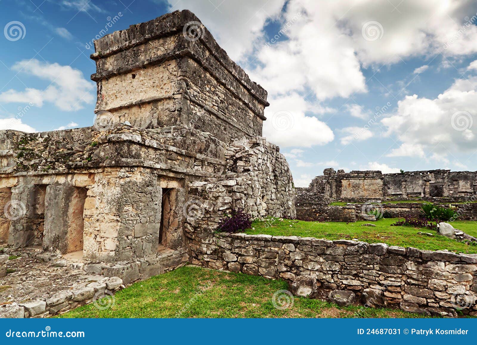 Ruinas Arqueológicas De Tulum Imagen de archivo - Imagen: 24687031