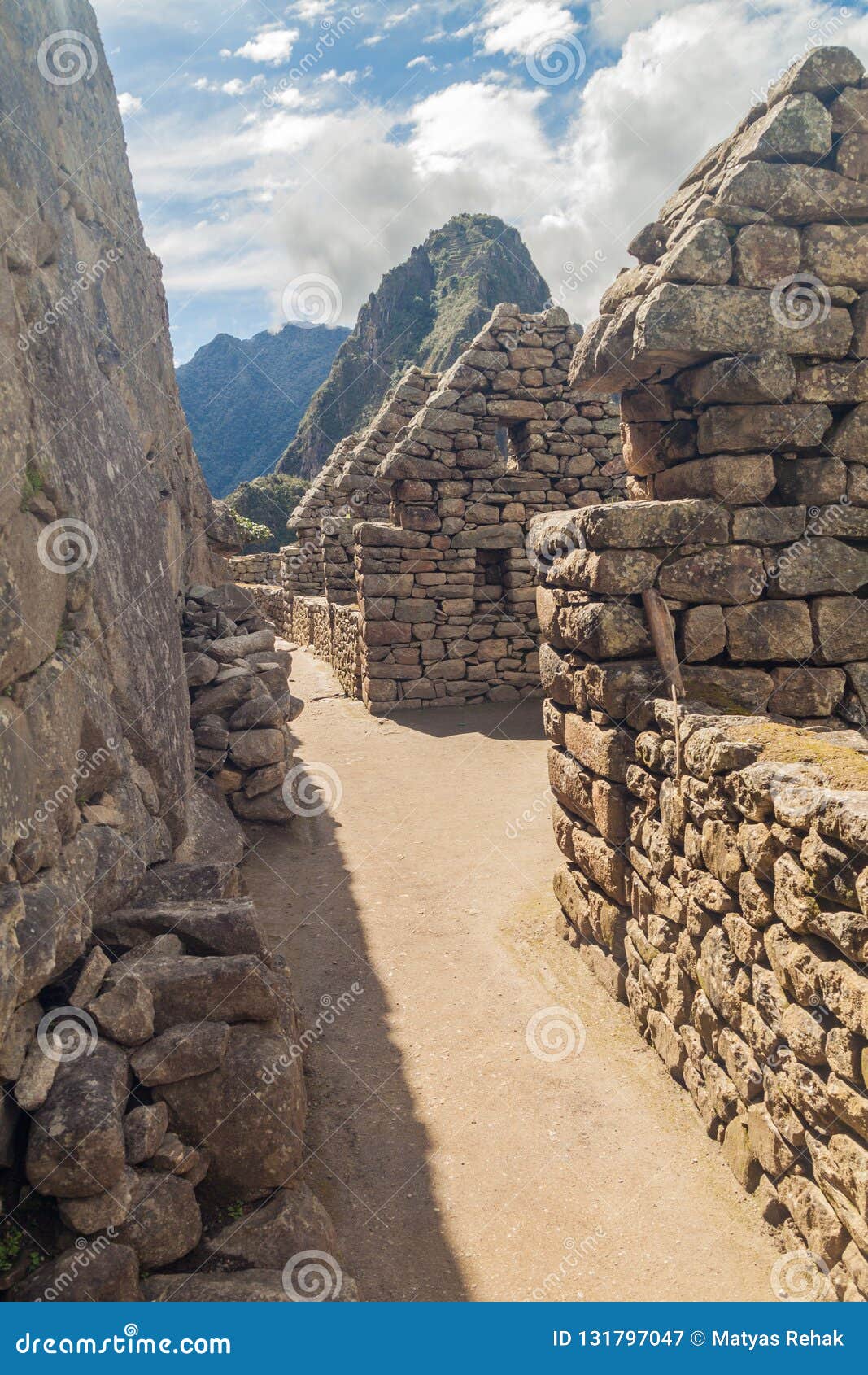 Ruinas de Machu Picchu imagen de archivo. Imagen de paisaje - 131797047