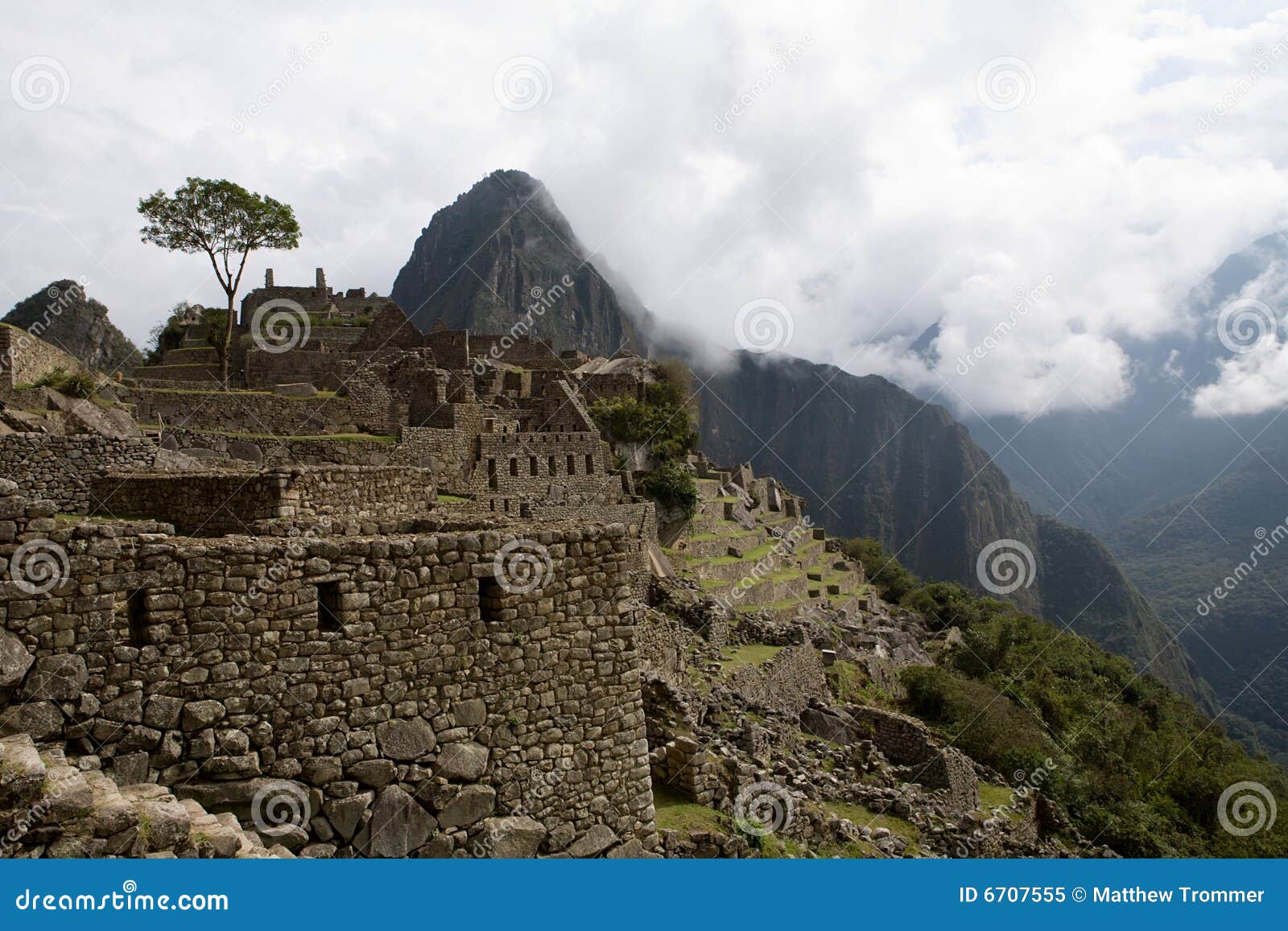 Ruinas de Machu Picchu imagen de archivo. Imagen de choza - 6707555