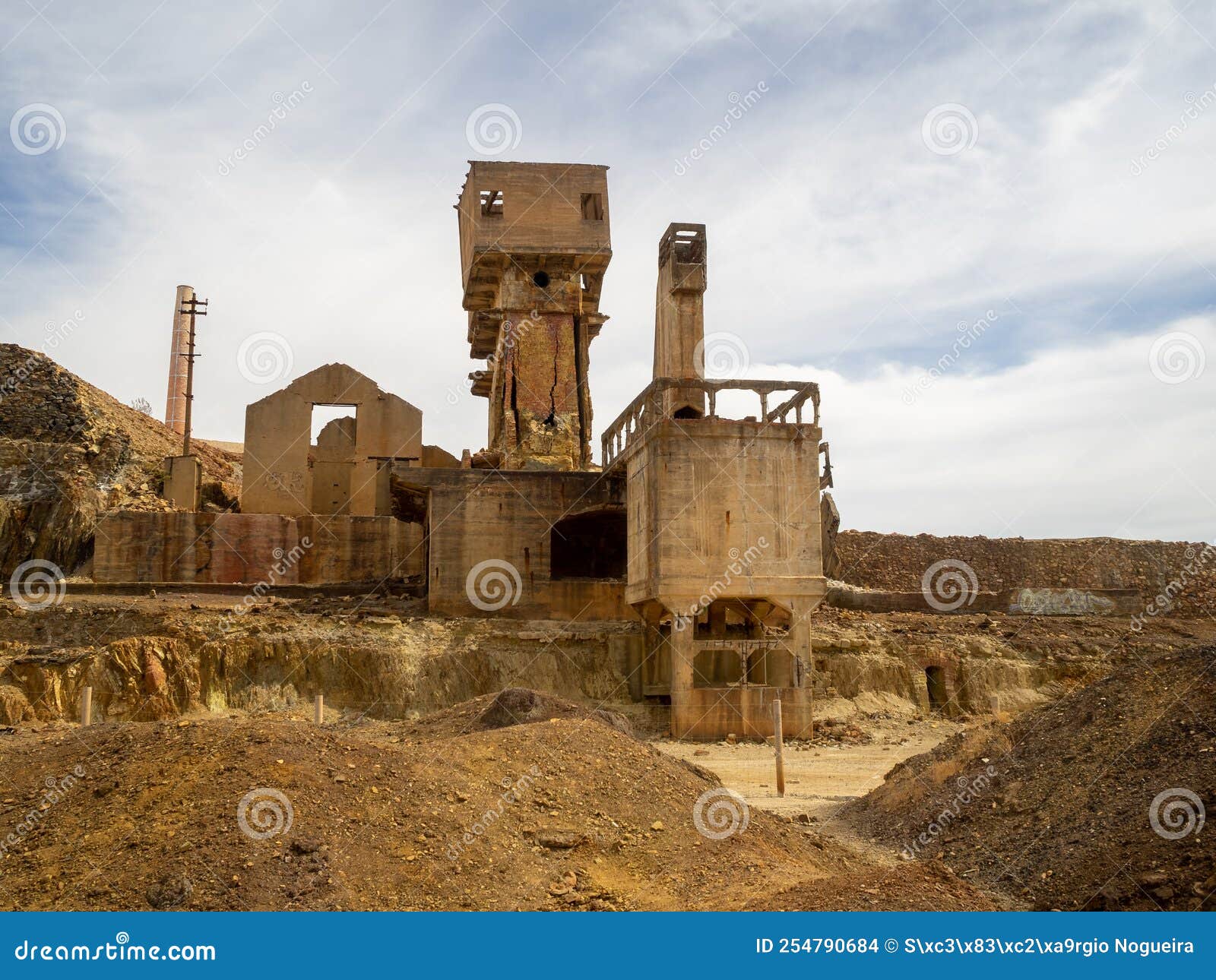 Ruinas De Myna De Sao Domingos Foto de archivo - Imagen de portugal ...