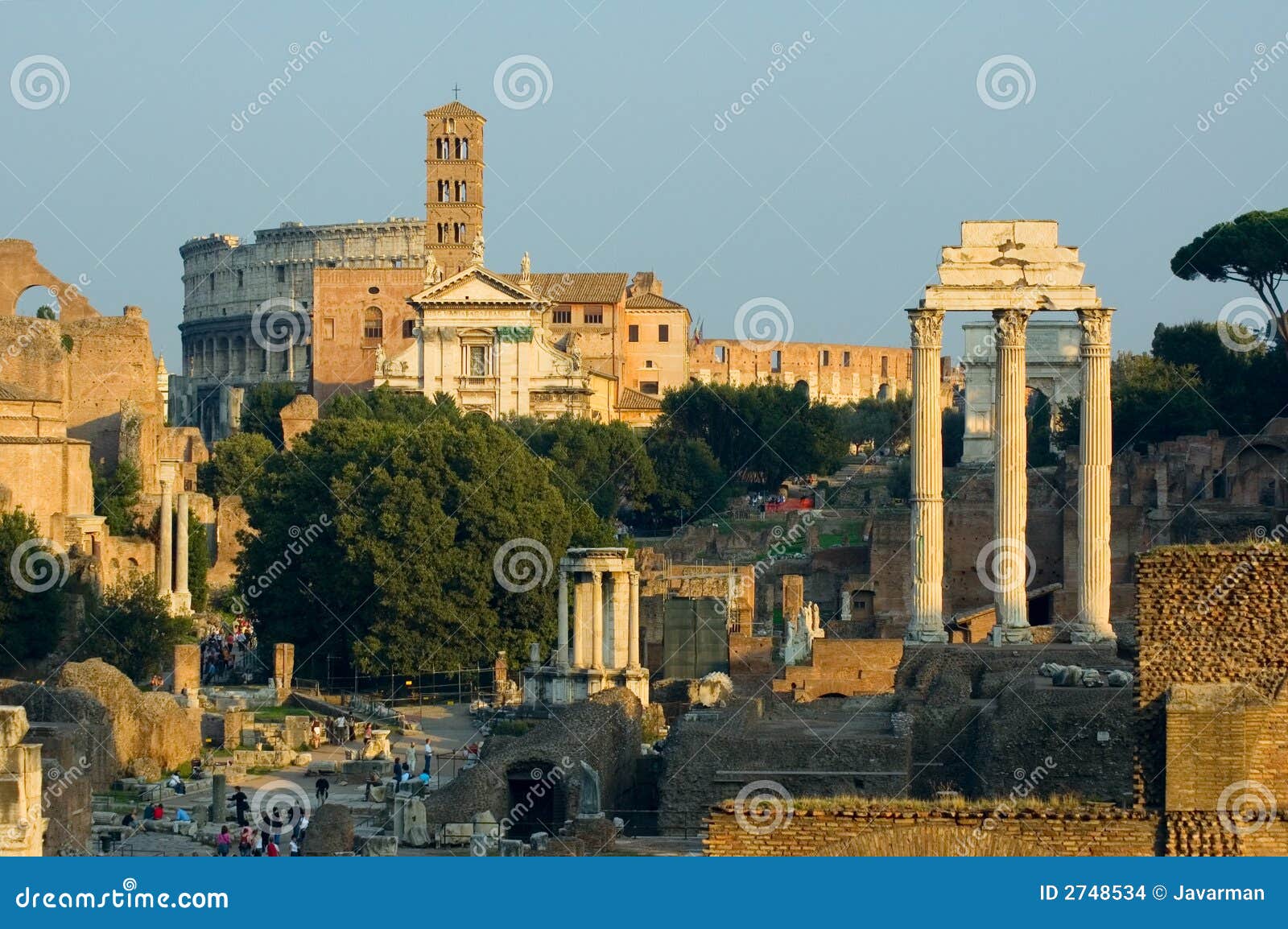 Ruinas de Roma foto de archivo. Imagen de pilares, castillo - 2748534