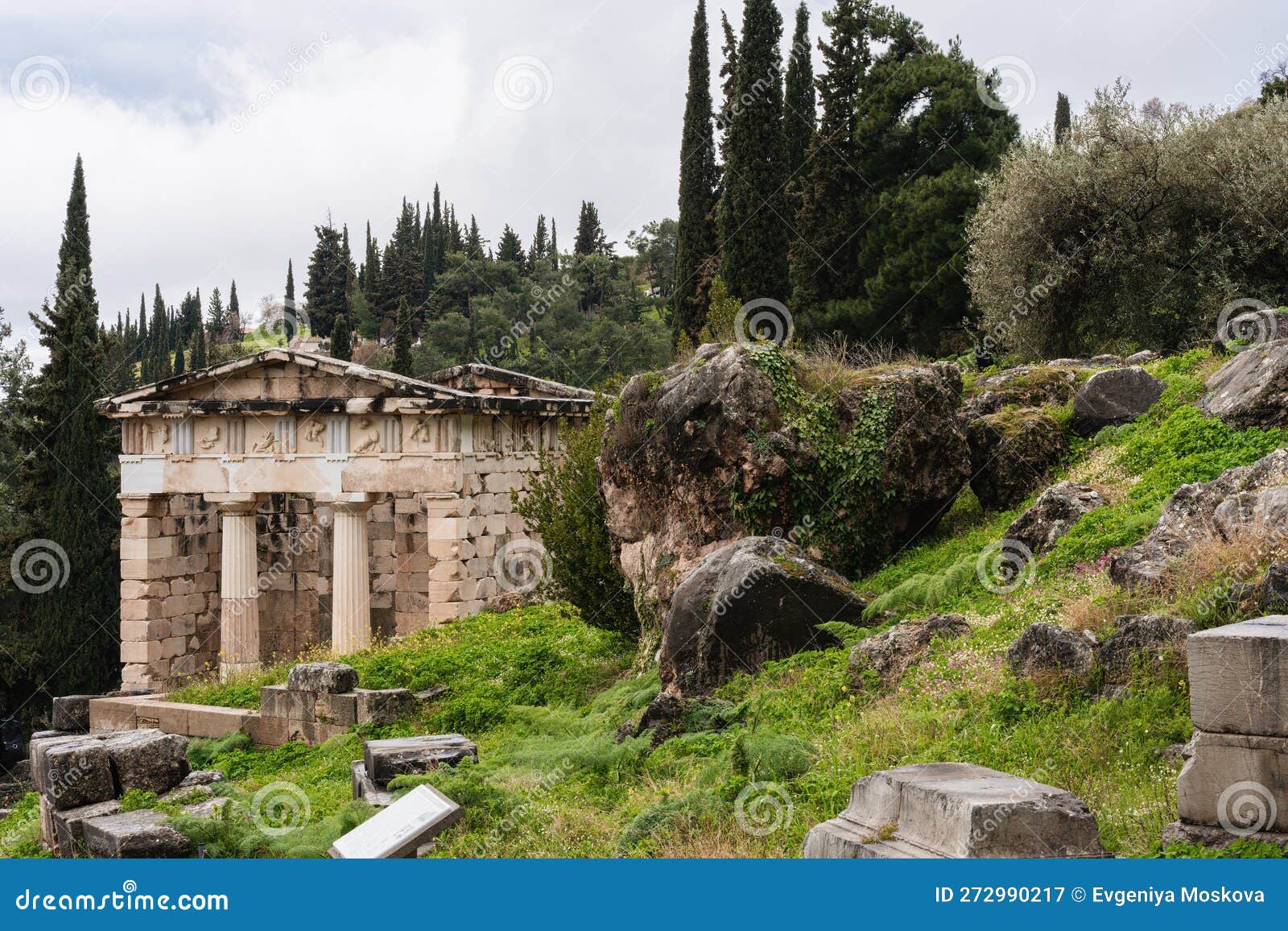 Ruinas De Un Antiguo Templo De Apollo En Delphi Oracle Greece Imagen de ...