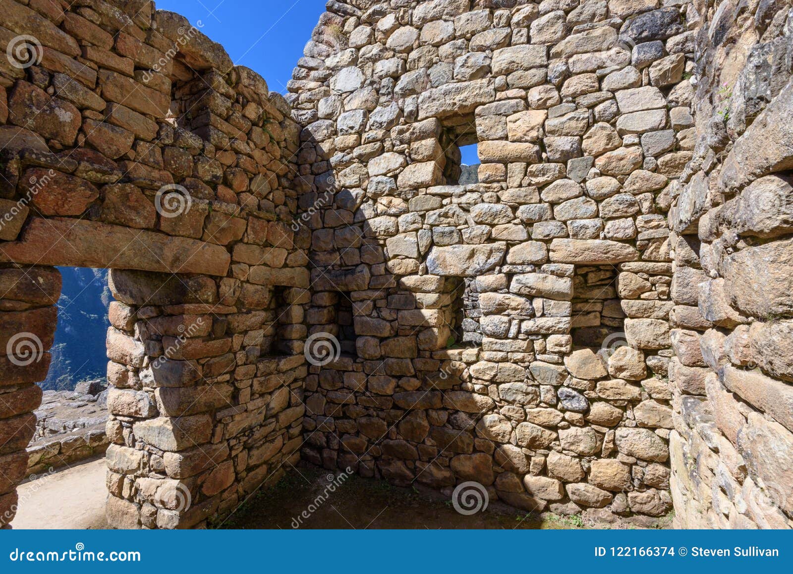 Ruinas De Un Edificio En Machu Picchu Foto de archivo - Imagen de edificio, antiguo: 122166374