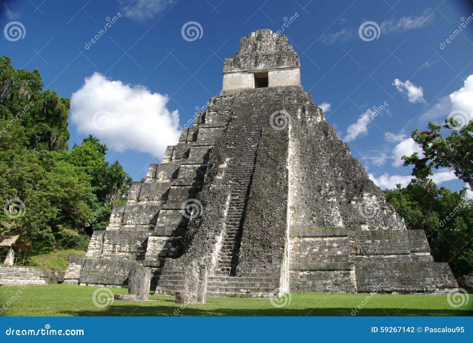 Ruinas mayas en Guatemala foto de archivo. Imagen de turismo - 59267142