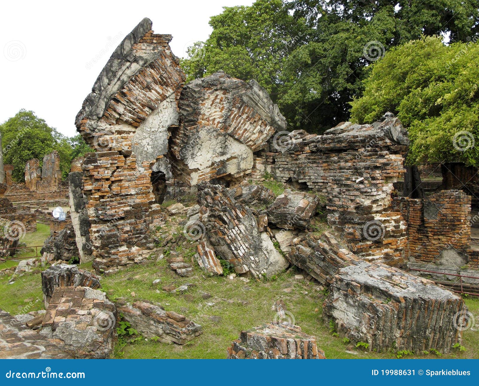 Ruine antique image stock. Image du culture, pagode, antique - 19988631