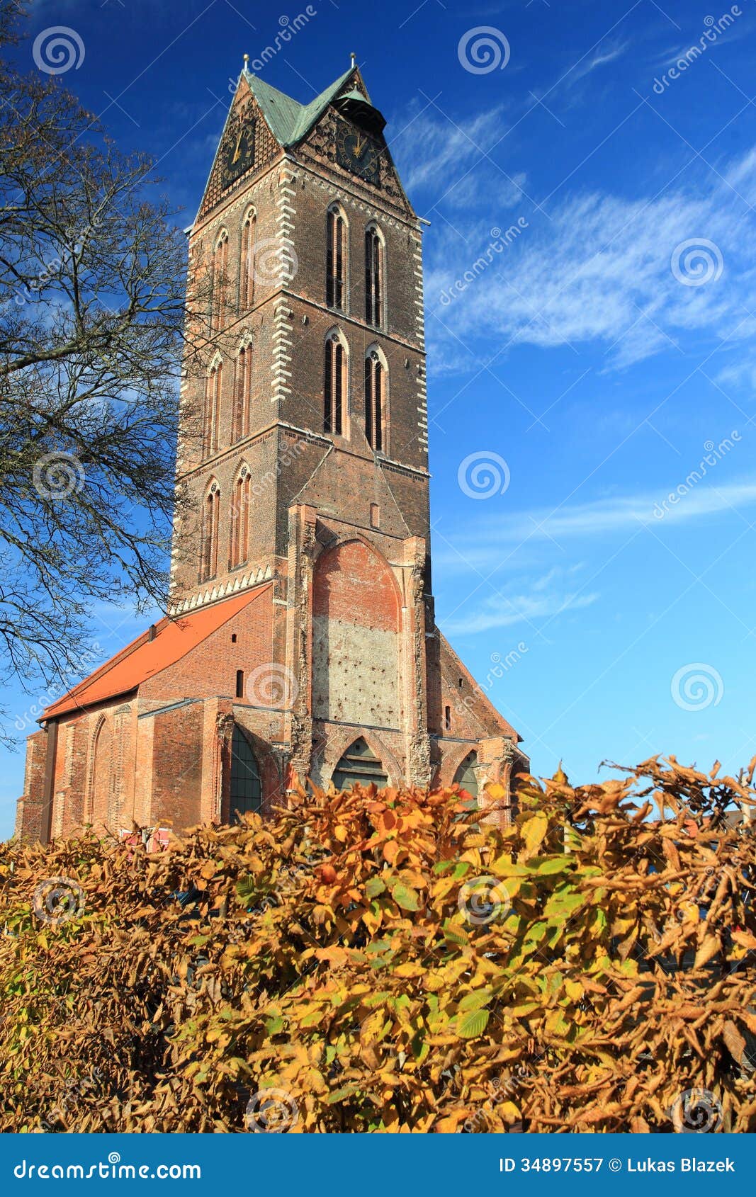 Ruine Von St- Marykirche in Wismar Stockbild - Bild von deutschland ...