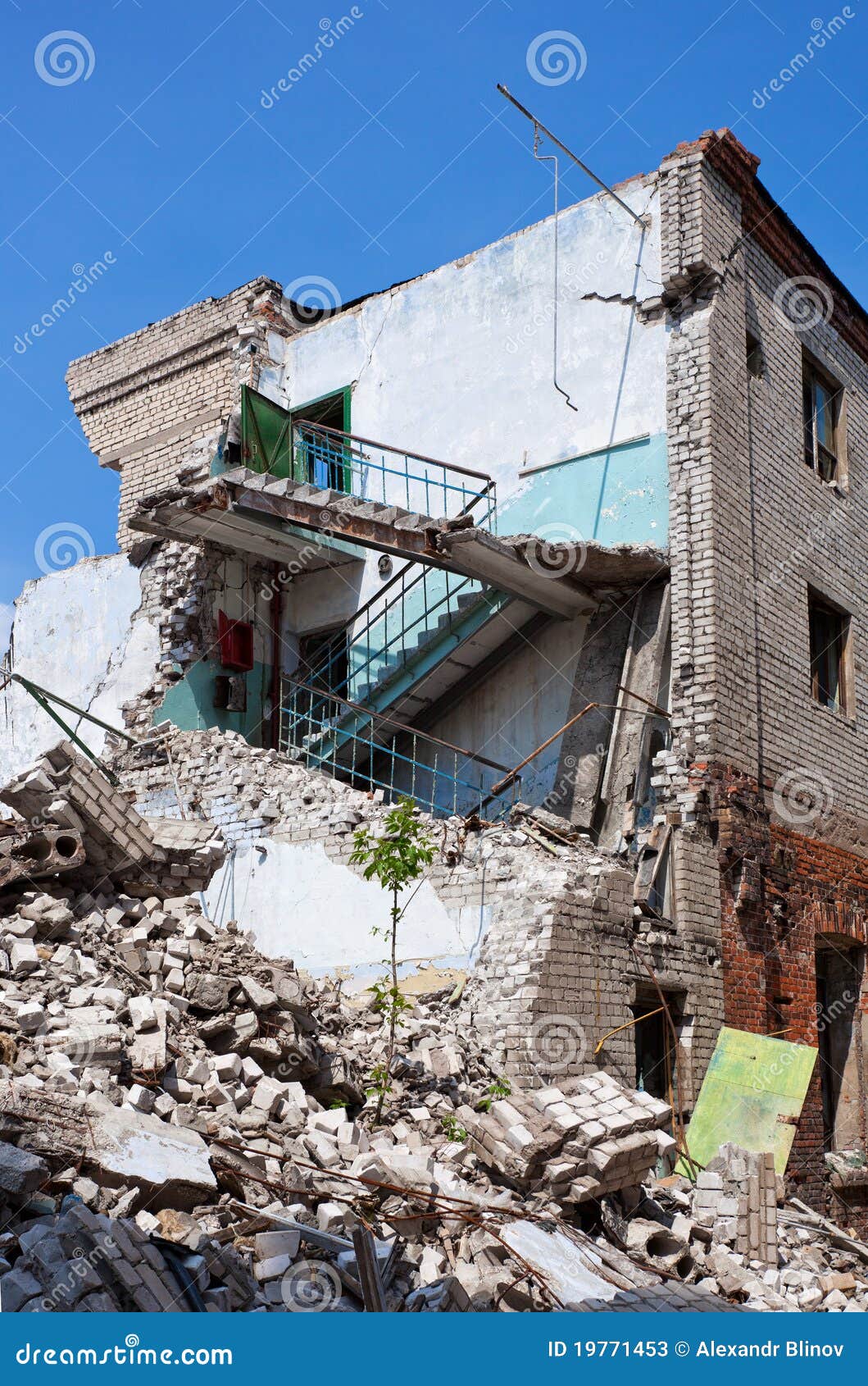 Ruined Building stock image. Image of city, office, empty - 19771453