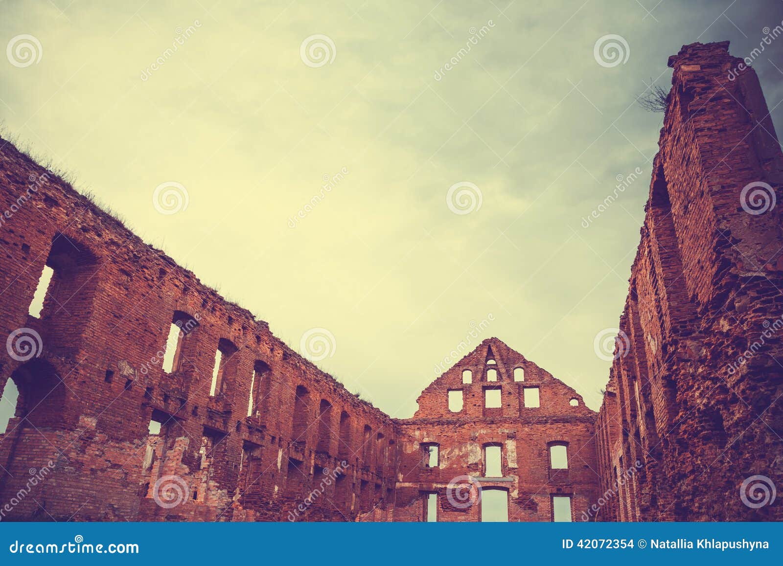 Ruined castle stock photo. Image of defense, building - 42072354