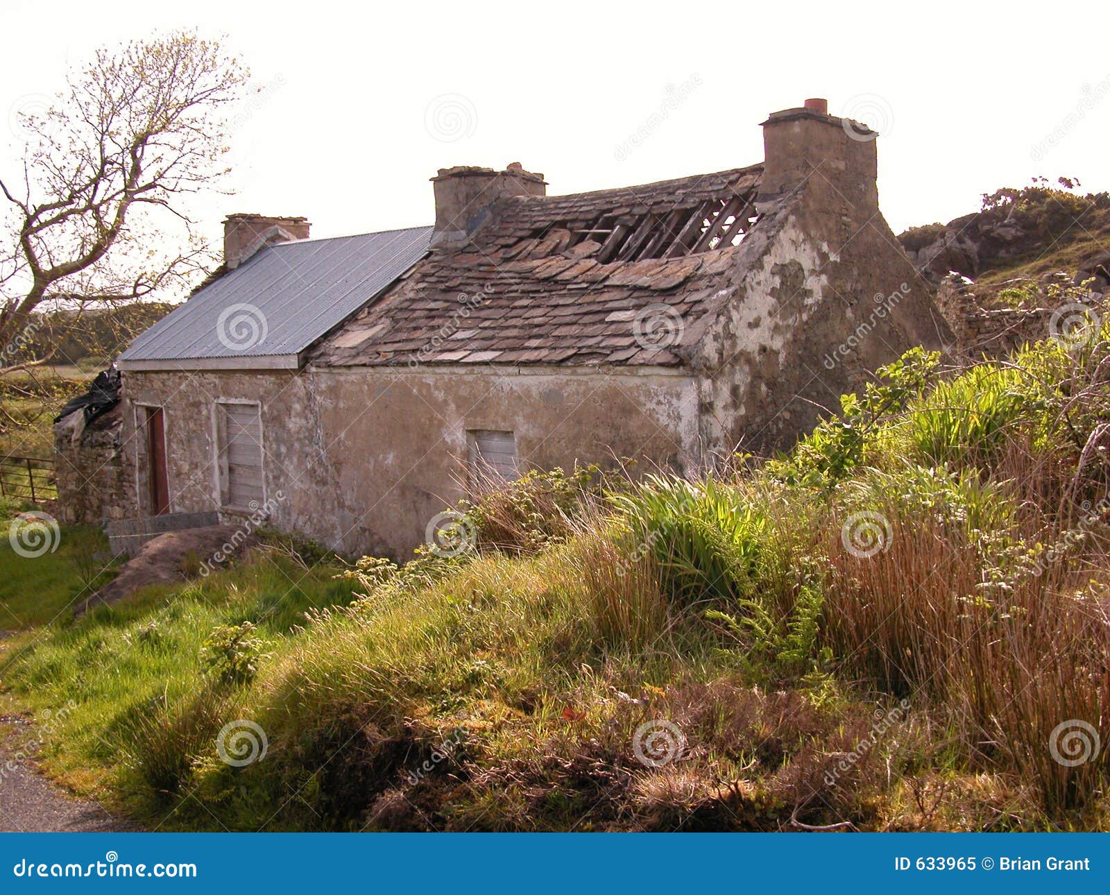 Ruined Cottage stock image. Image of ireland, fixer, upper - 633965