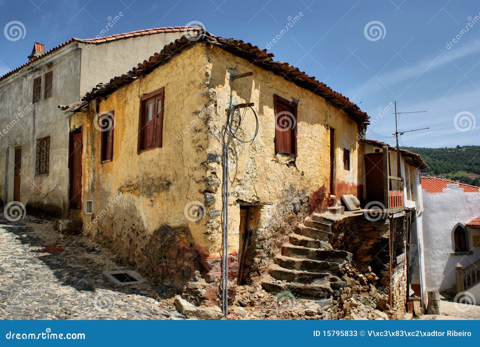 Ruined house stock image. Image of building, house, urban - 15795833