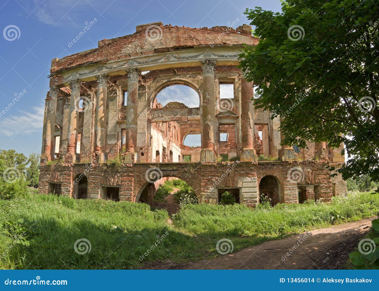 Ruined mansion house stock photo. Image of abandoned - 13456014