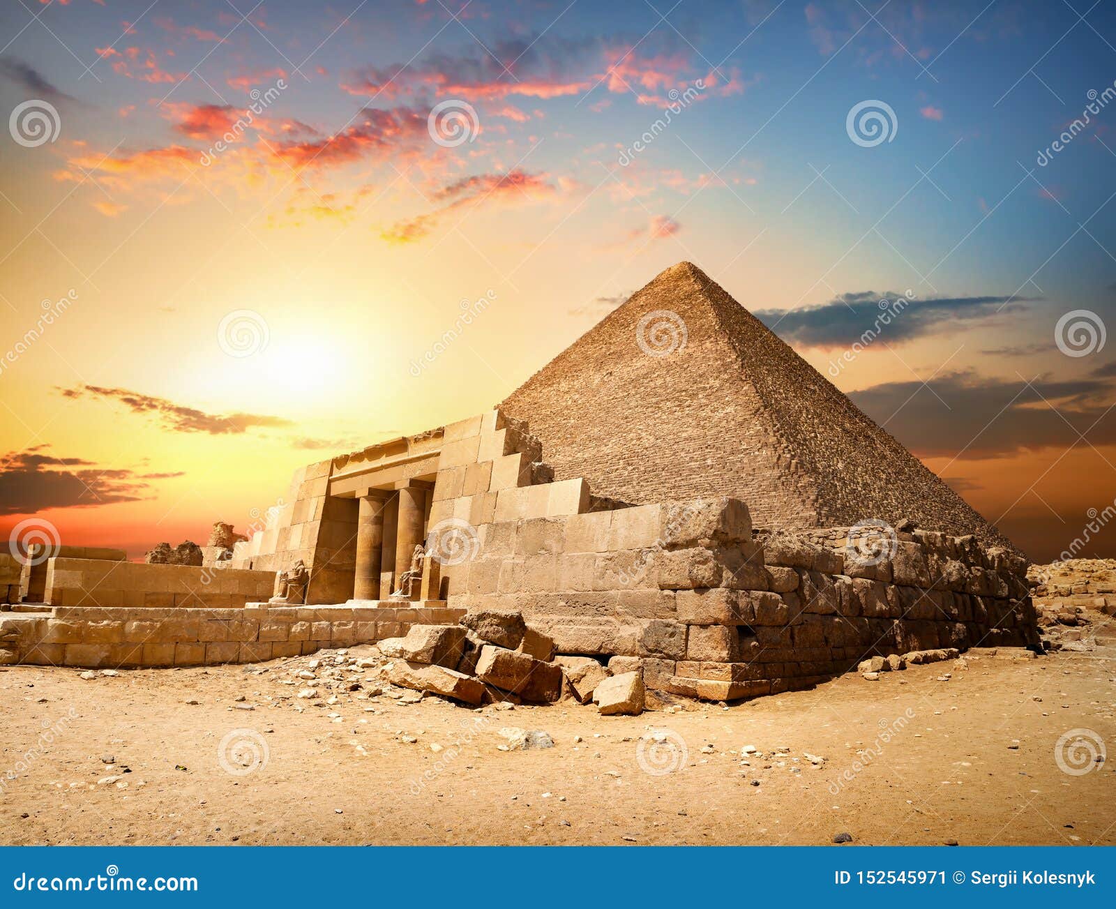 Ruined pyramid of Cheops stock image. Image of history - 152545971