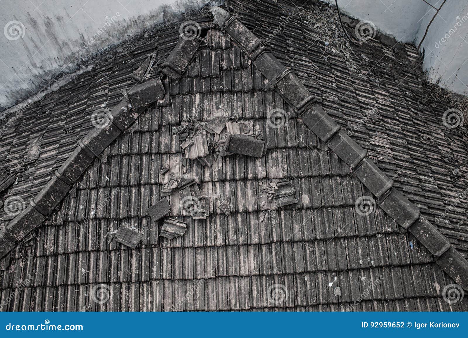 Ruined tile roof stock photo. Image of tile, outdoor - 92959652