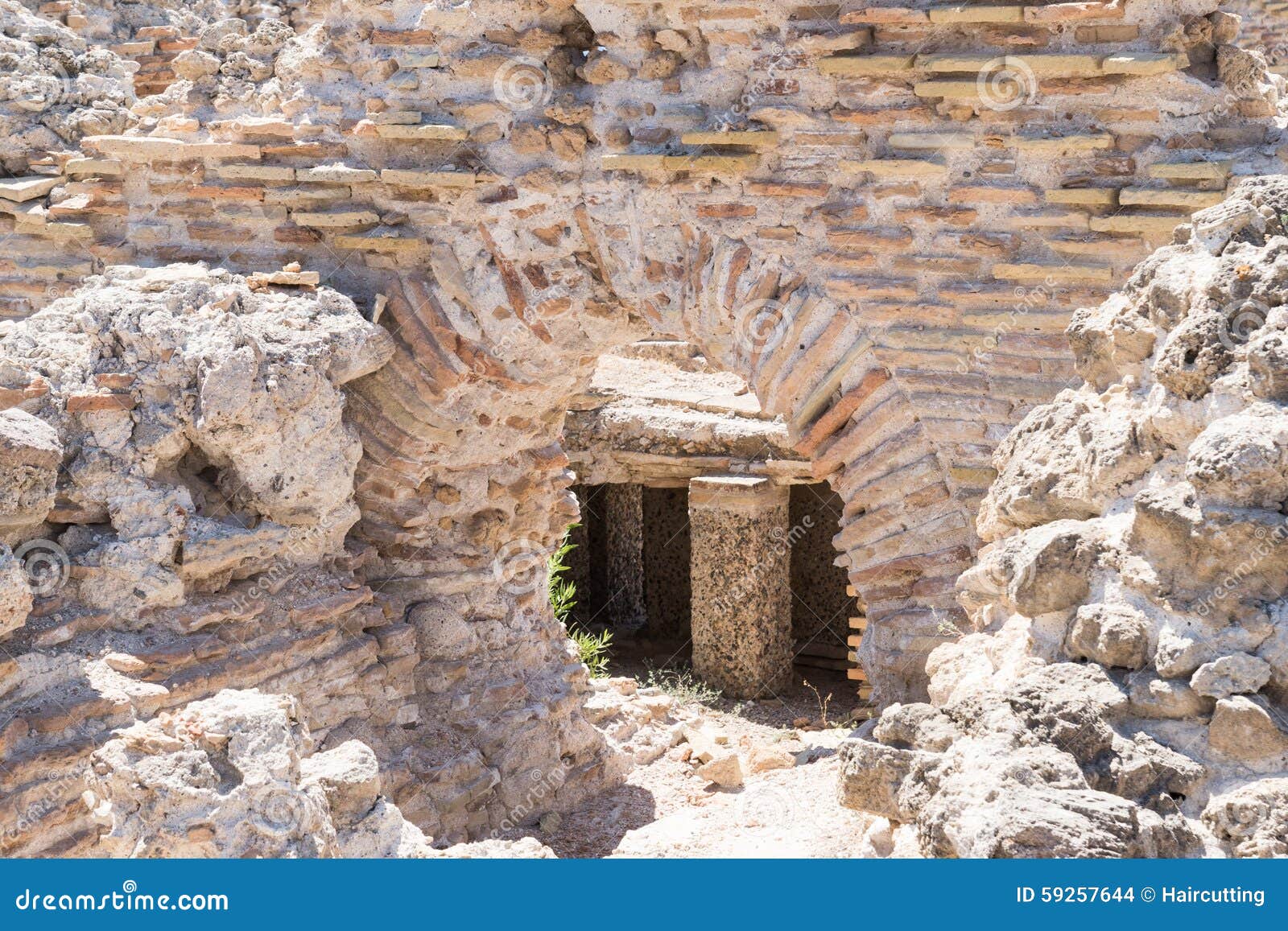 Ruines De Ville Romaine Antique Photo stock - Image du europe ...