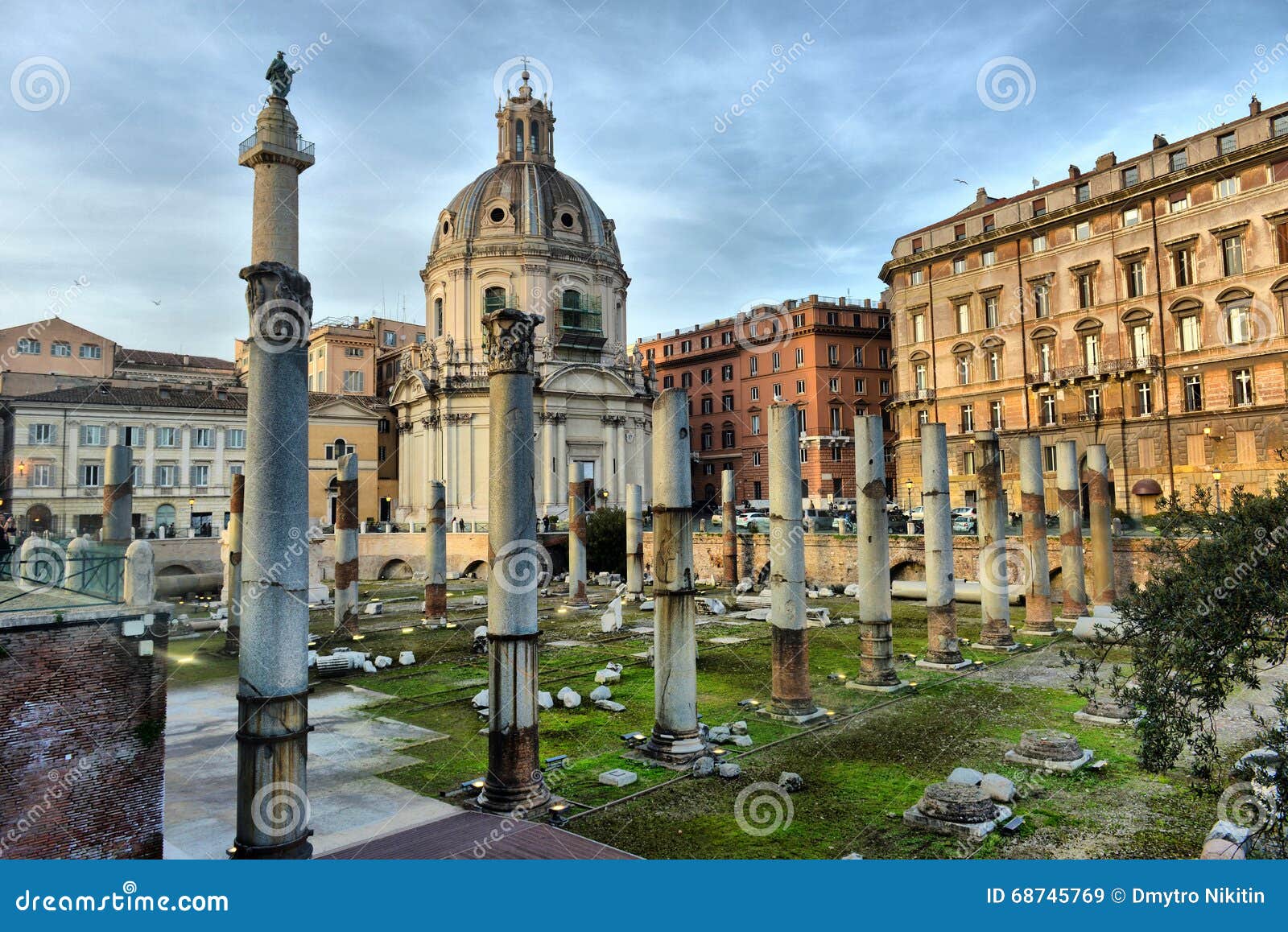Ruines Romaines Antiques à Rome, ROME Image stock éditorial - Image of ...