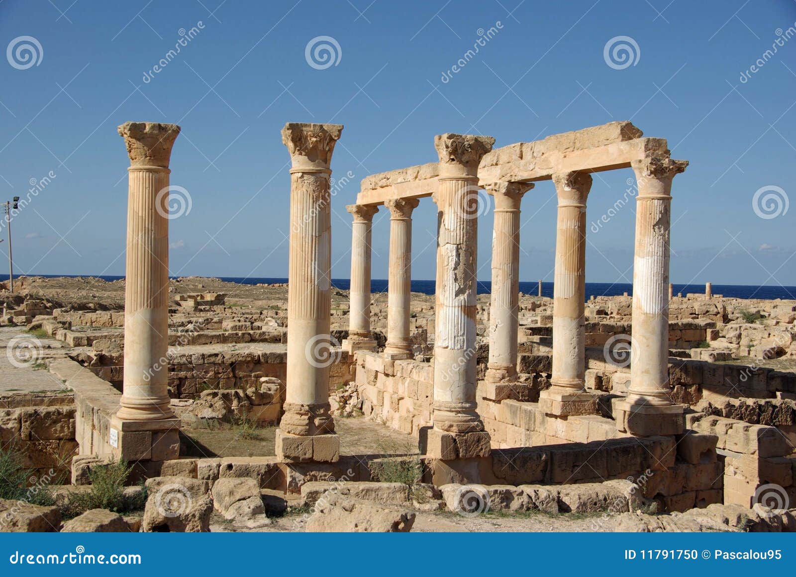 Ruines Romaines De Sabratha, Libye Photo stock - Image du déclin ...