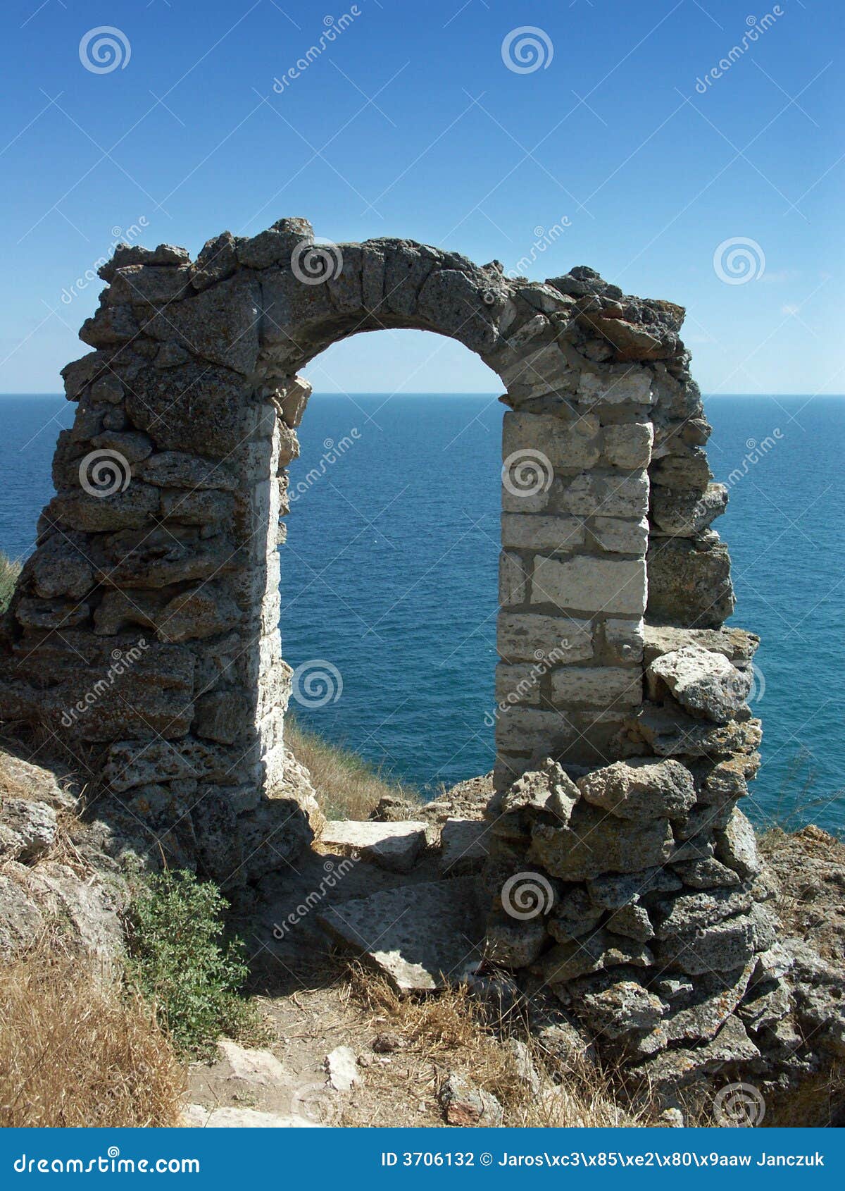 Ruins of an Ancient Stone Arch Stock Photo - Image of mountain, rocks ...