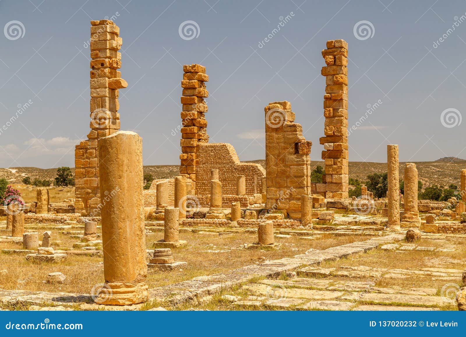 Ruins of the Ancient Sufetula Town, Modern Sbeitla Stock Photo - Image ...