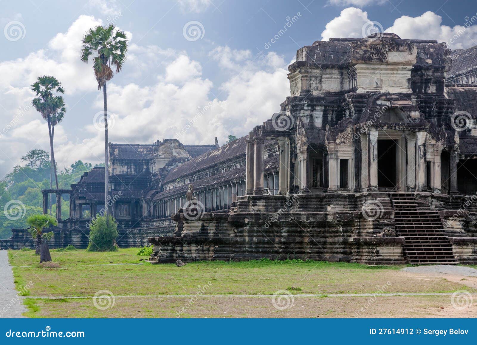 The Ruins of Angkor Thom Temple Stock Photo - Image of angkor ...