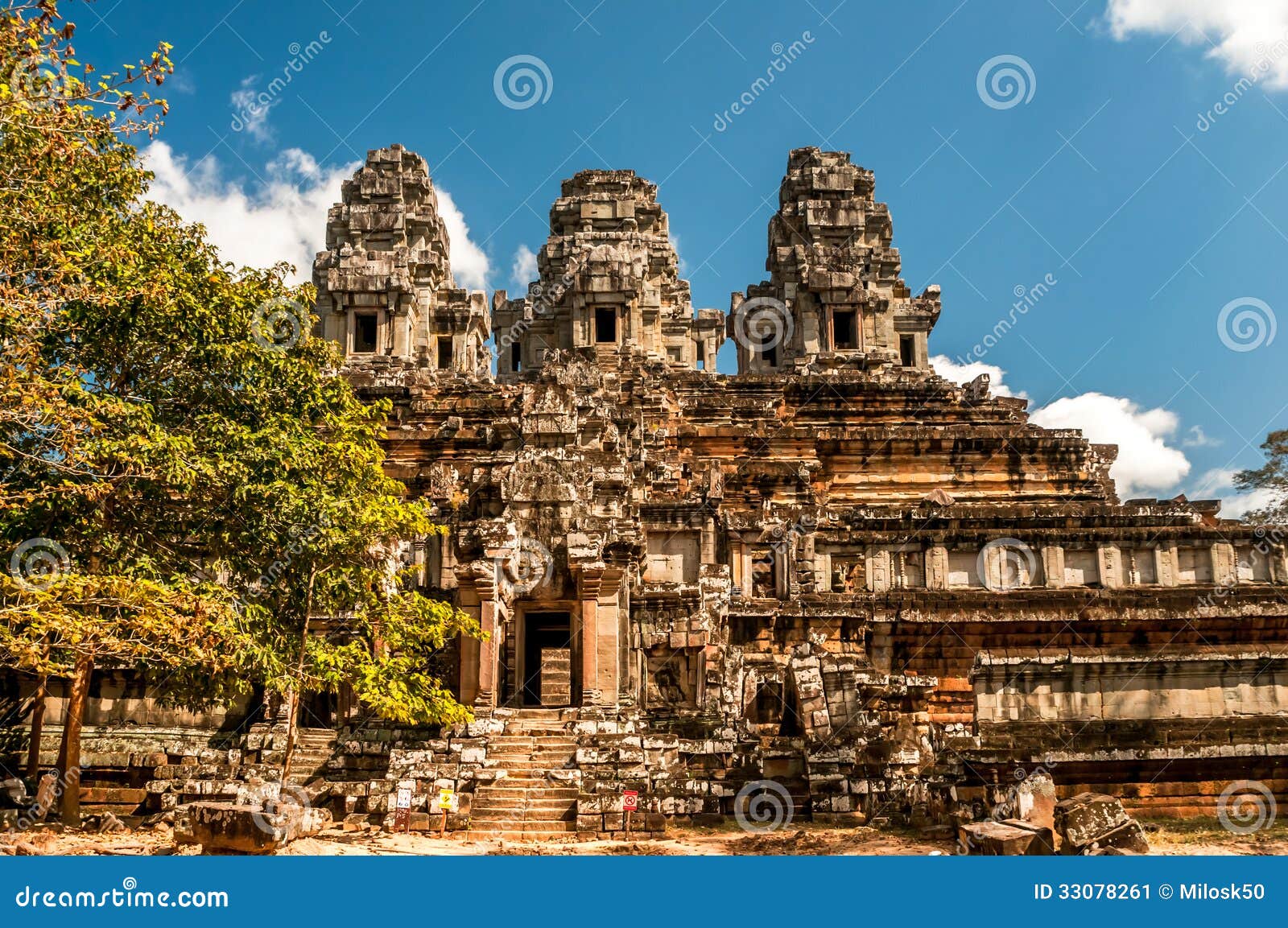 Ruins in Angkor Wat stock image. Image of angkor, asia - 33078261