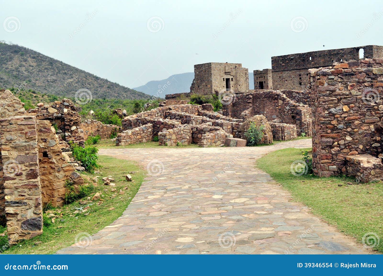 Ruins of Bhangarh Fort stock photo. Image of walls, alwar - 39346554