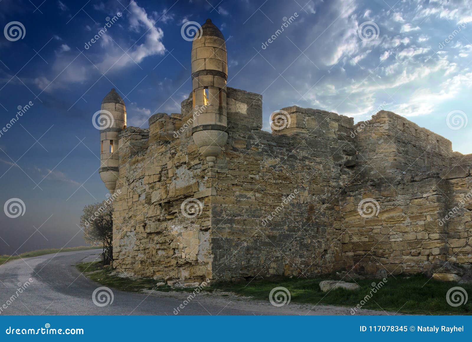 Ruins of castle stock image. Image of destroyed, rural - 117078345