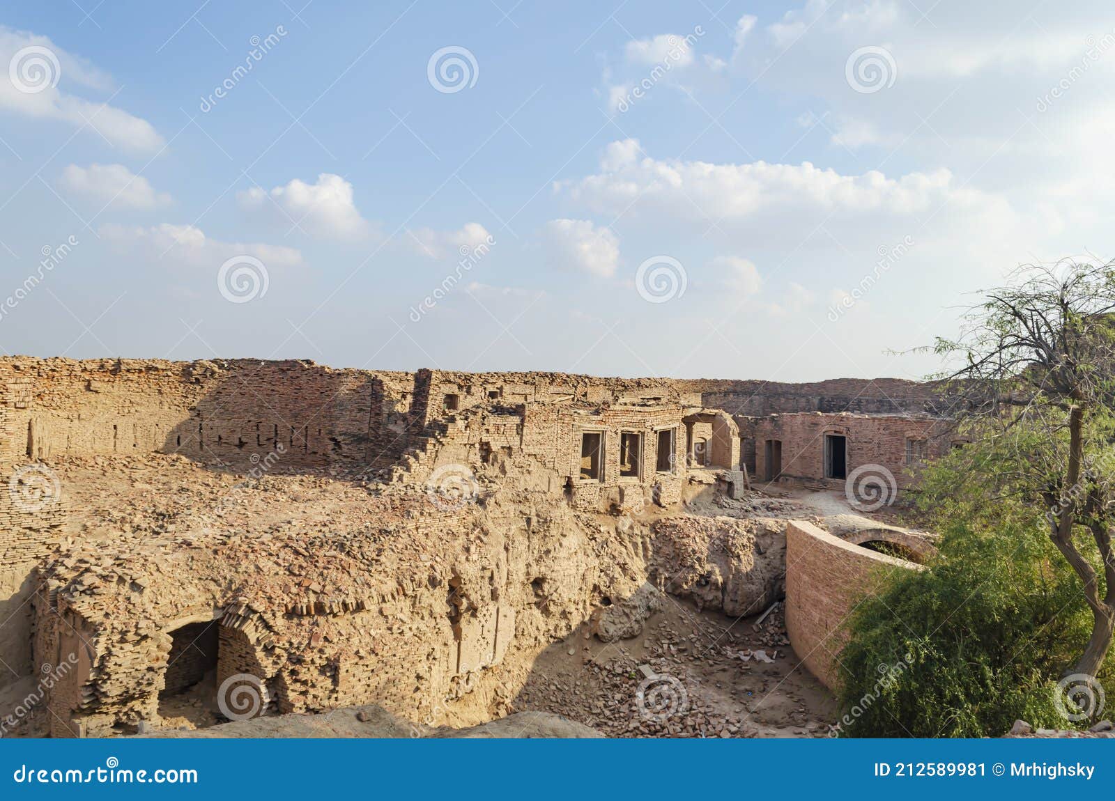 Ruins of Derawar Fort in Pakistan Stock Image - Image of bahawalpur ...