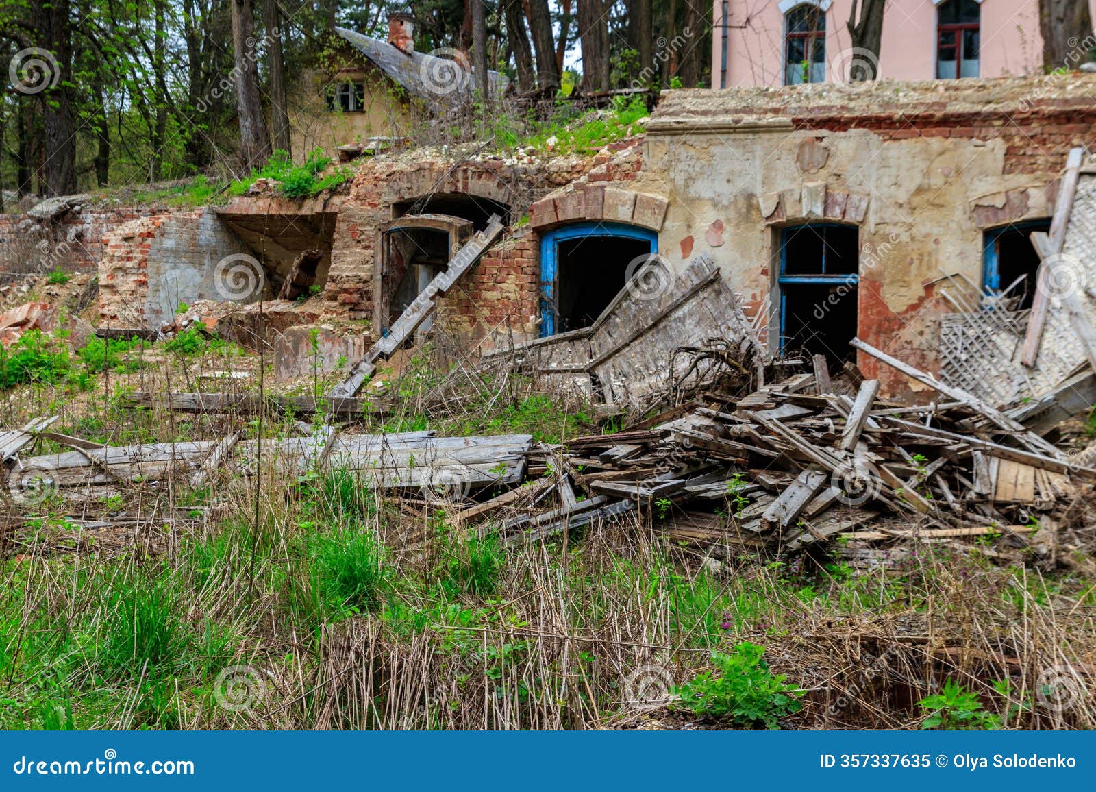 The Ruins of Destroyed Building Stock Image - Image of devastation ...