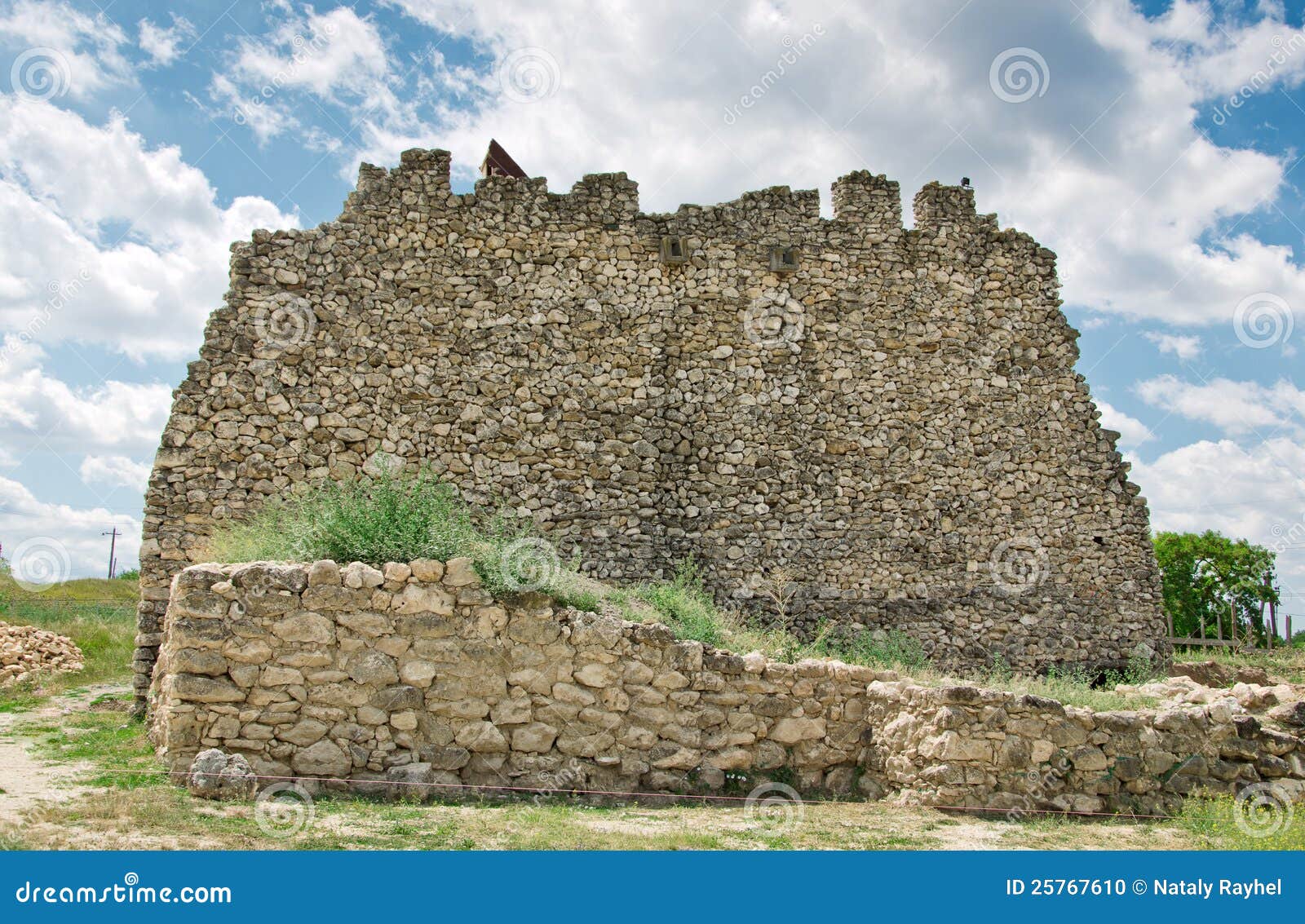 Ruins of destroyed castle stock photo. Image of stairs - 25767610