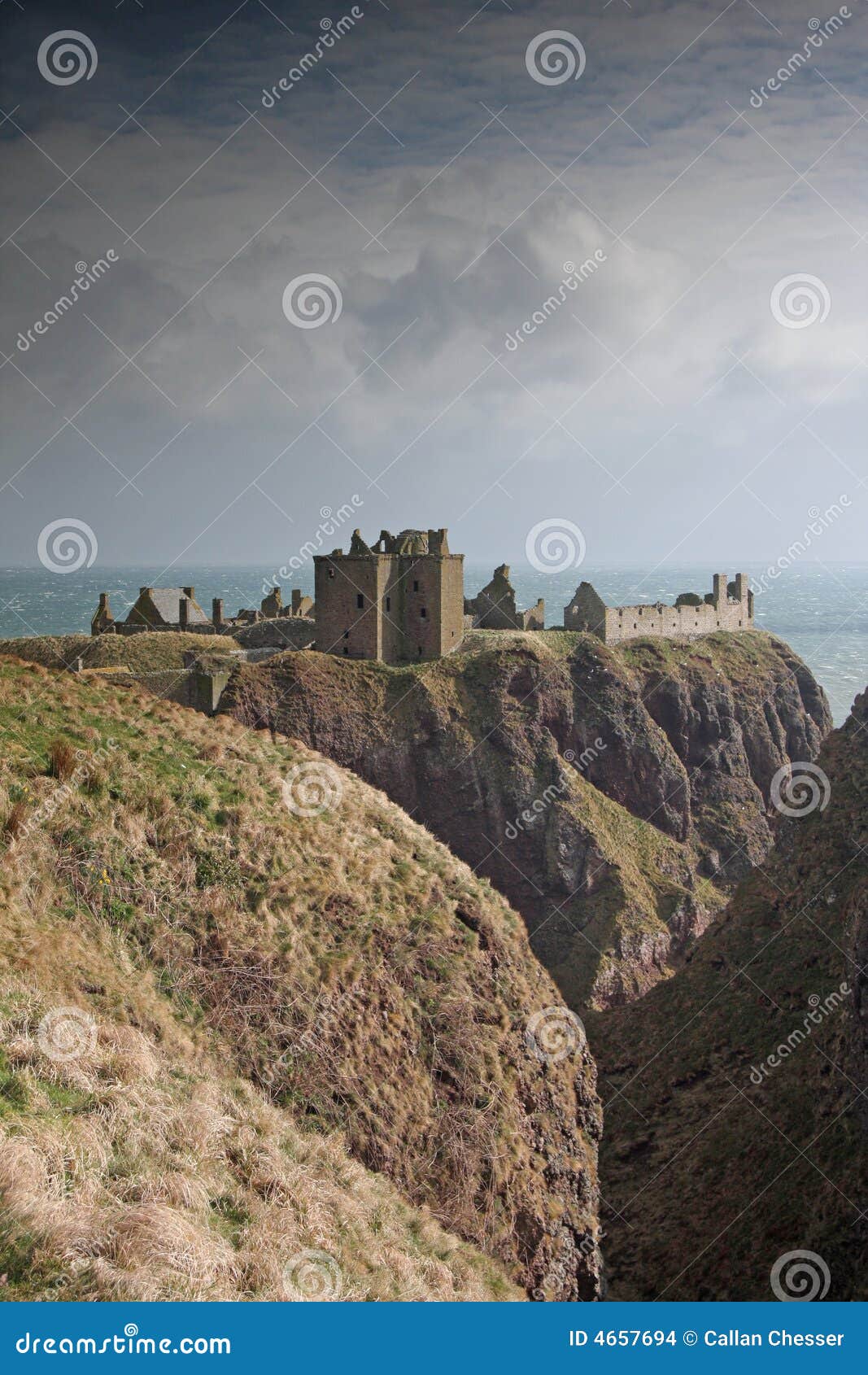 The Ruins of Dunnottar Castle, Scotland Stock Photo - Image of high ...